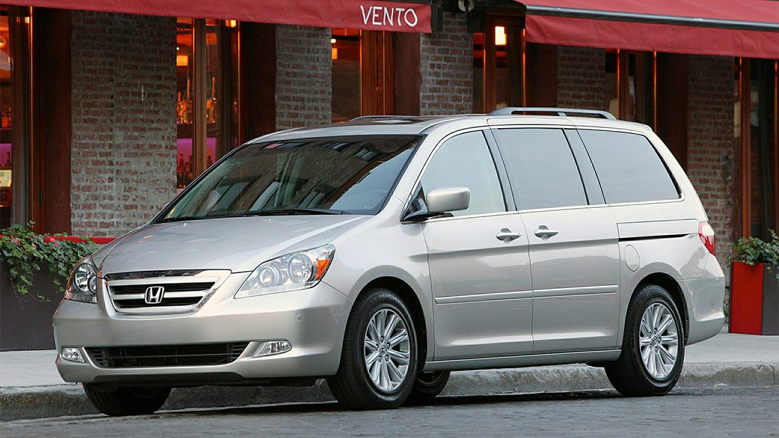 មាឌធំតម្លៃធូរ! Odyssey ជារថយន្ដ Minivan របស់ Honda ស្រុកខ្មែរយូៗឃើញមួយ ...