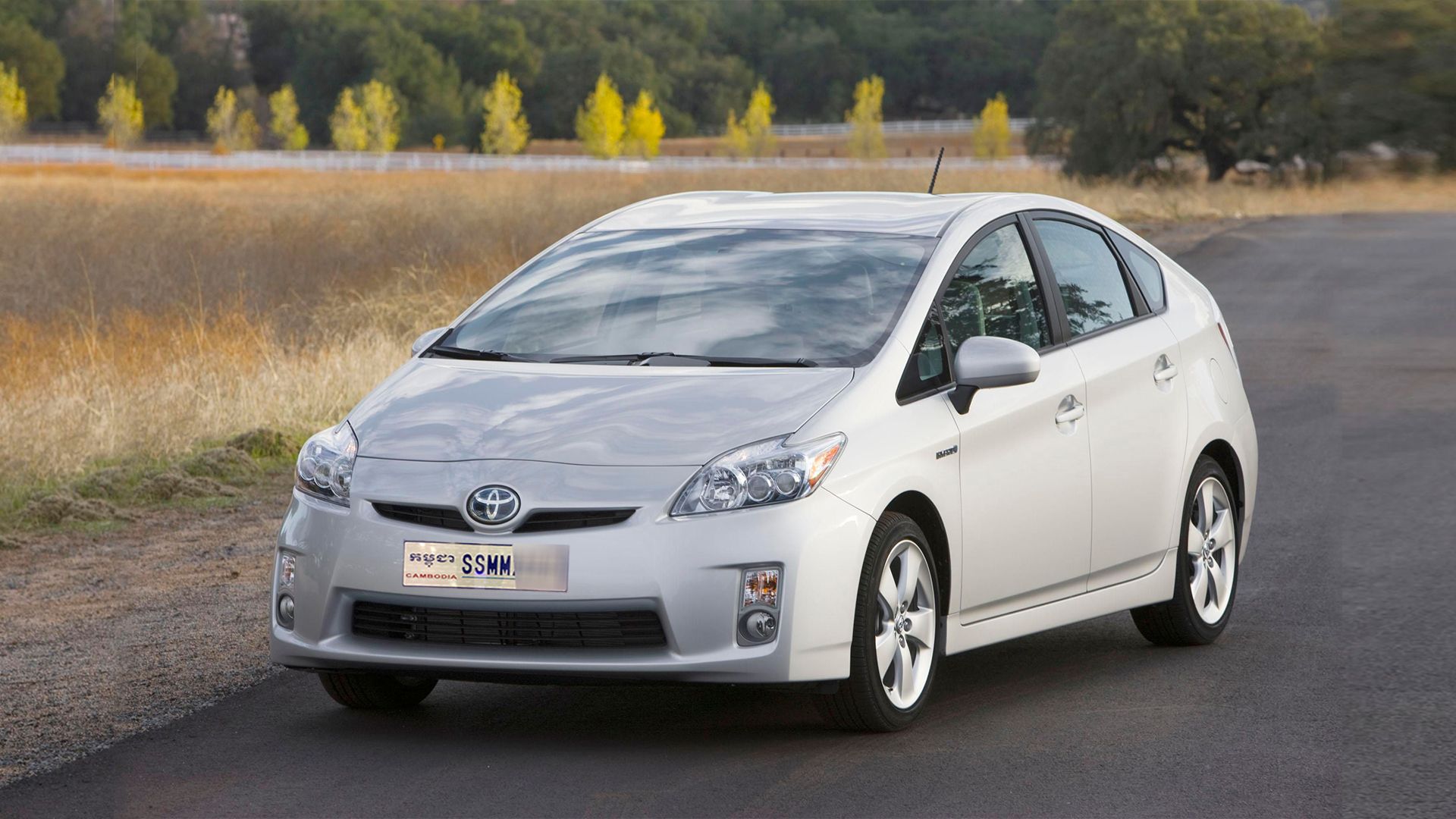 4 ចំណុចដែល Prius Option 5 ទទួលបានលើសពី Option 2-4 ខណៈតម្លៃវិញក៏ខ្ពស់ដែរ ...