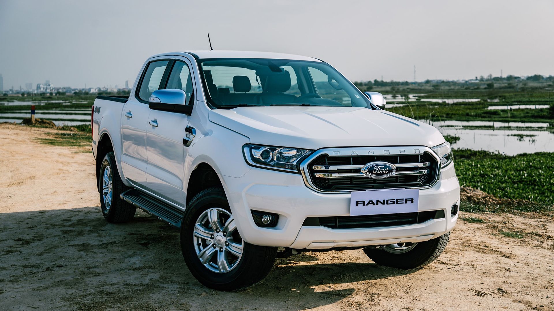 Ford XLT ចាប់ផ្ដើមទំនើបនៅស៊េរីឆ្នាំ 2019 តម្លៃថ្មីខ្លាញ់គោ 4 ...