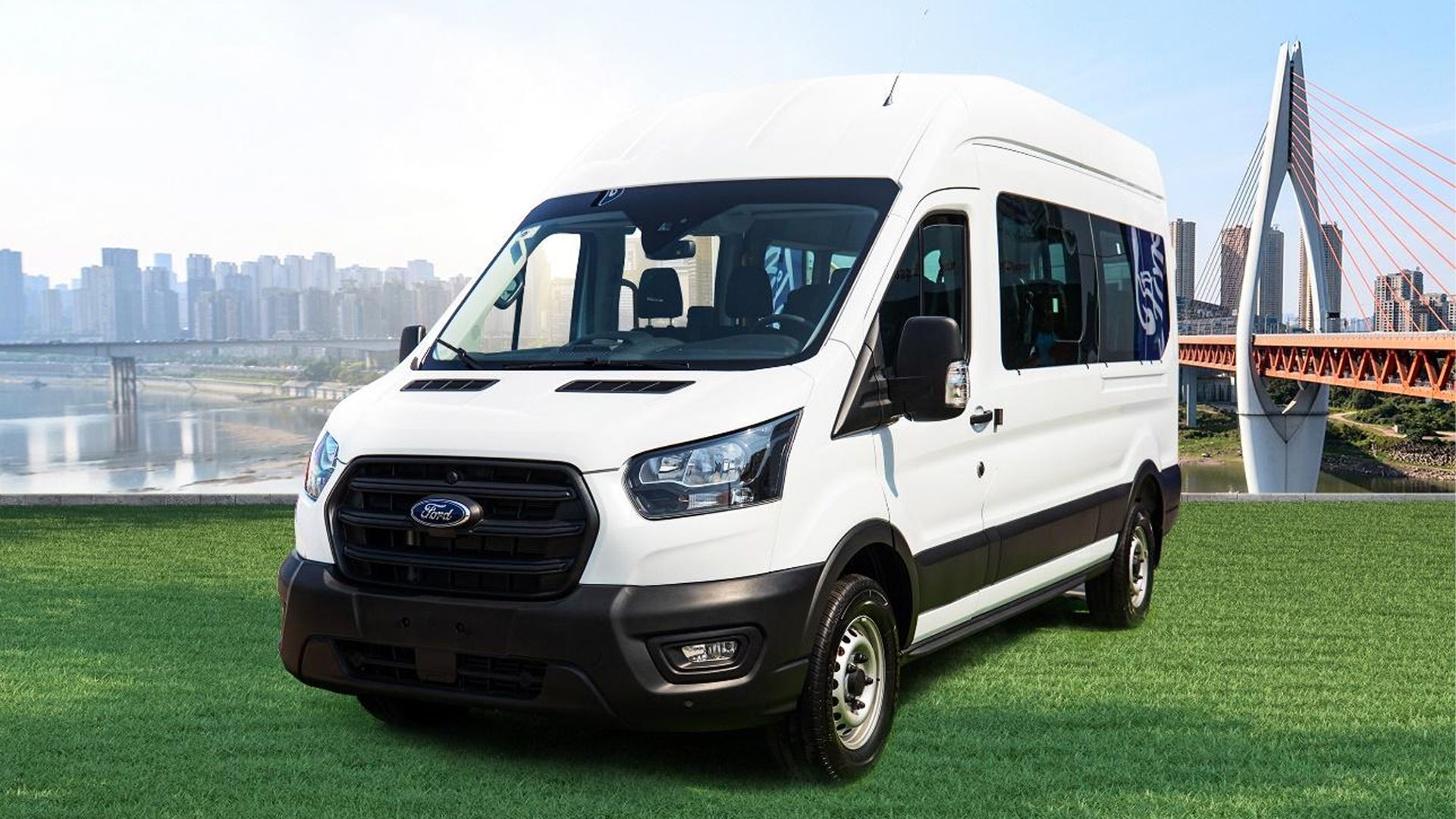 រថយន្ត Ford Transit ស៊េរីឆ្នាំ ២០២៤ បានមកដល់ទីផ្សារកម្ពុជាហើយ! | Advan ...